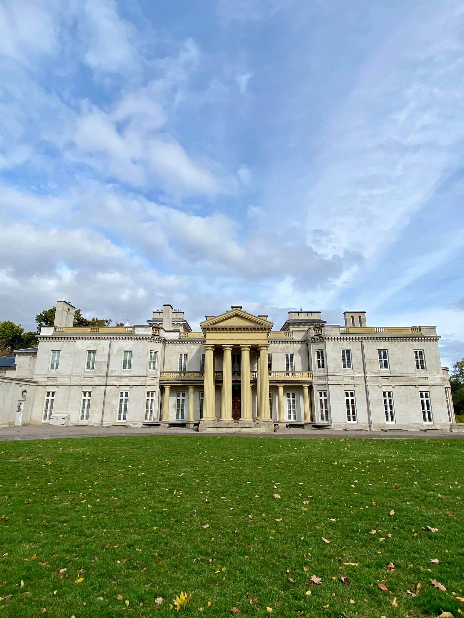 Dundurn Castle Historic Tours | In Search of Sarah