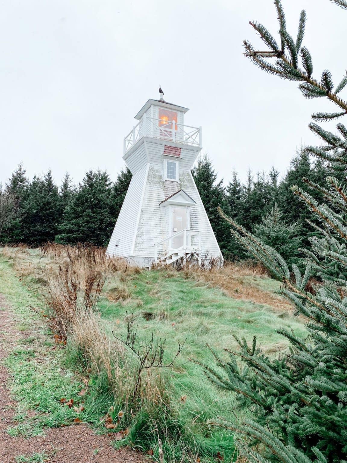 19 Gorgeous Lighthouses to Visit on Price Edward Island