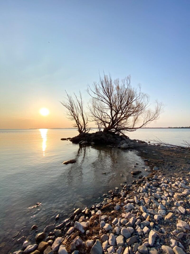 7+ Beautiful Spots to see the Sunrise in Niagara | In Search of Sarah