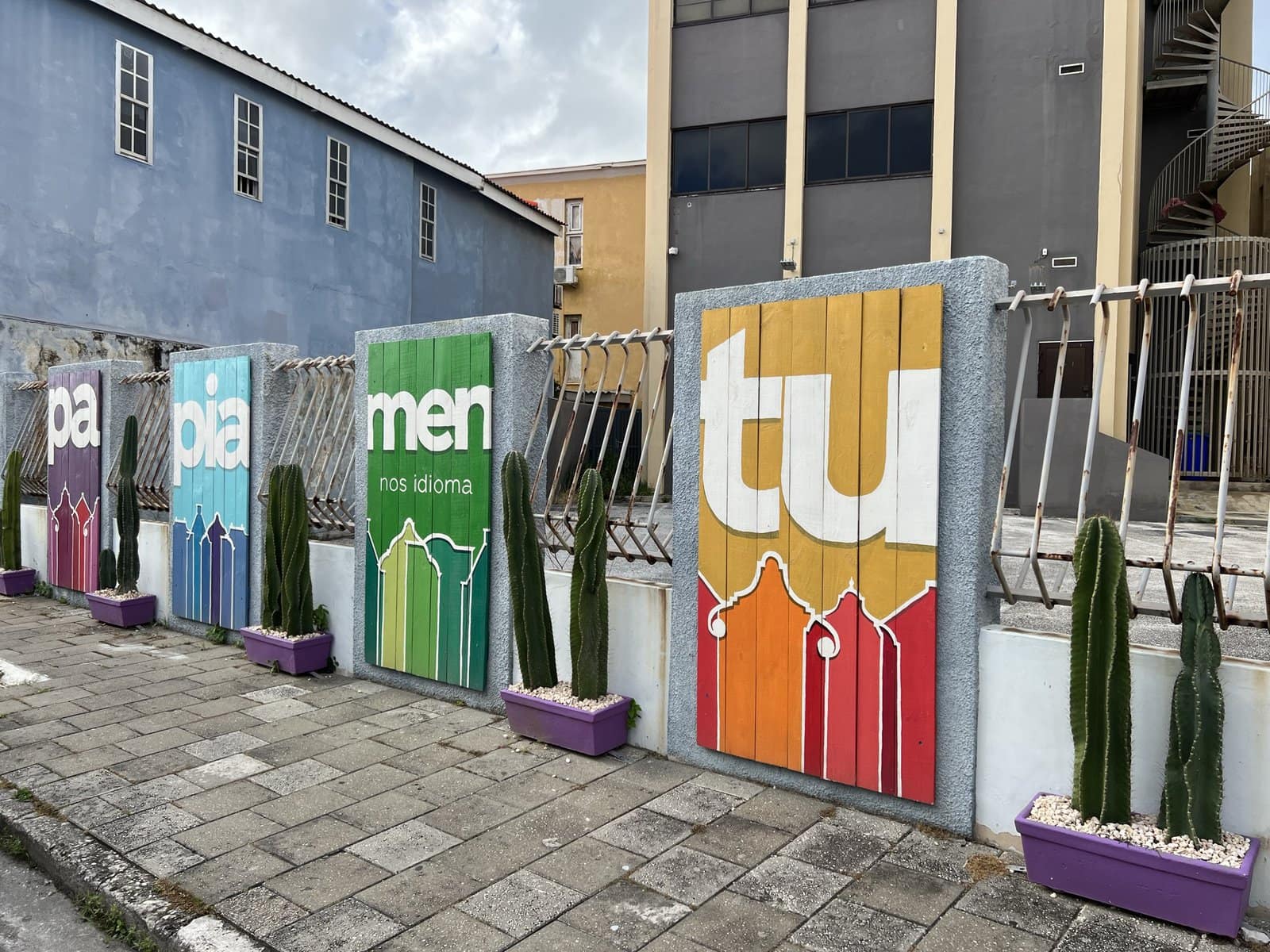 Unmissable Spots to See Street Art in Curaçao!