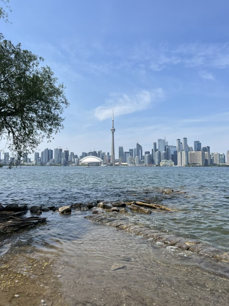 Ultimate Toronto Island Guide: How To Get There & What To Do