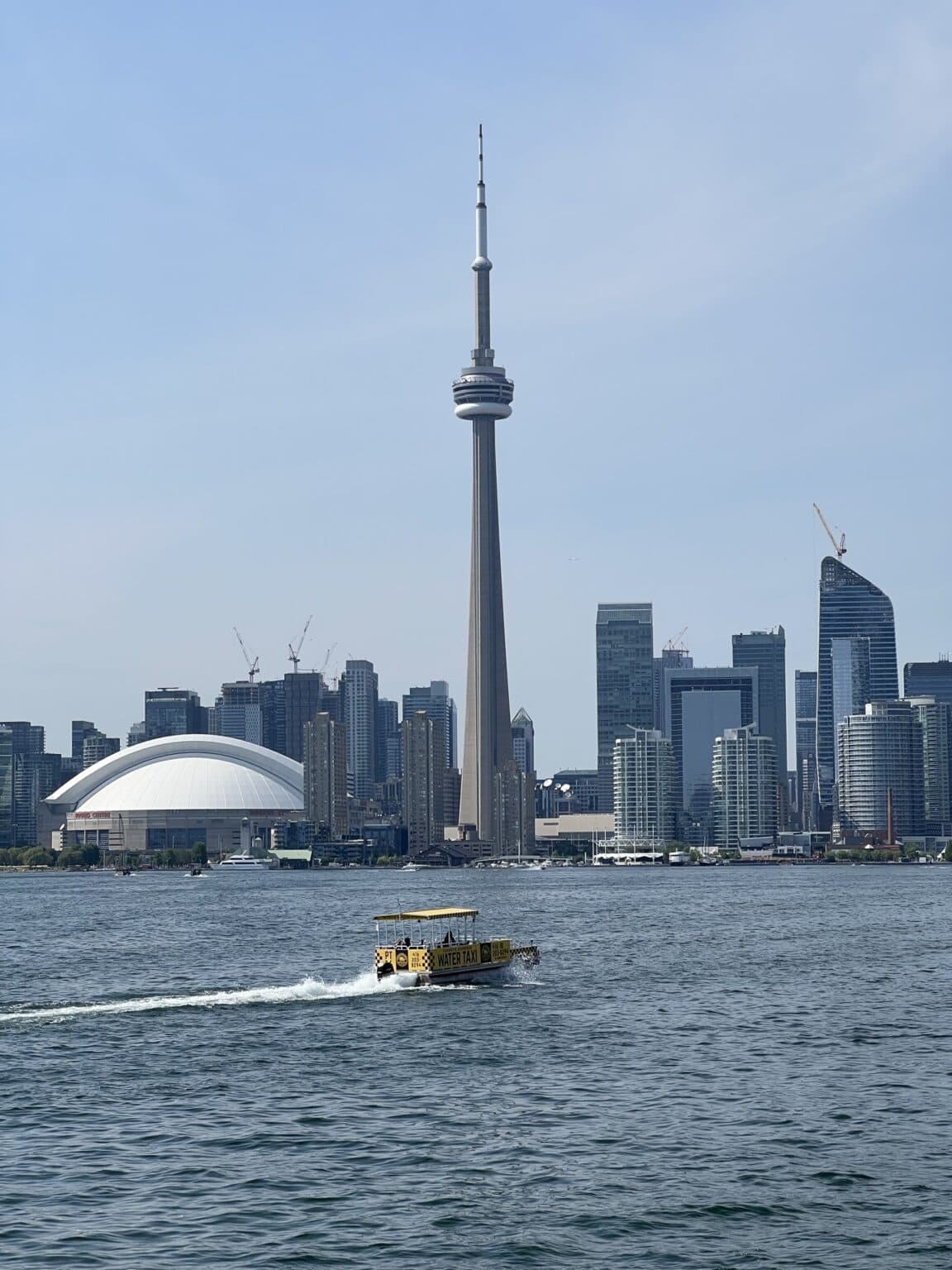 Ultimate Toronto Island Guide: How To Get There & What To Do