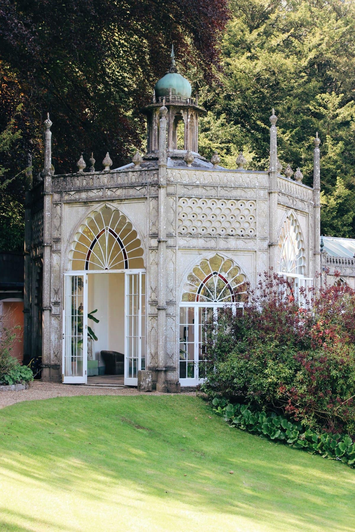 11 Unmissable Stately Homes and Gardens in England