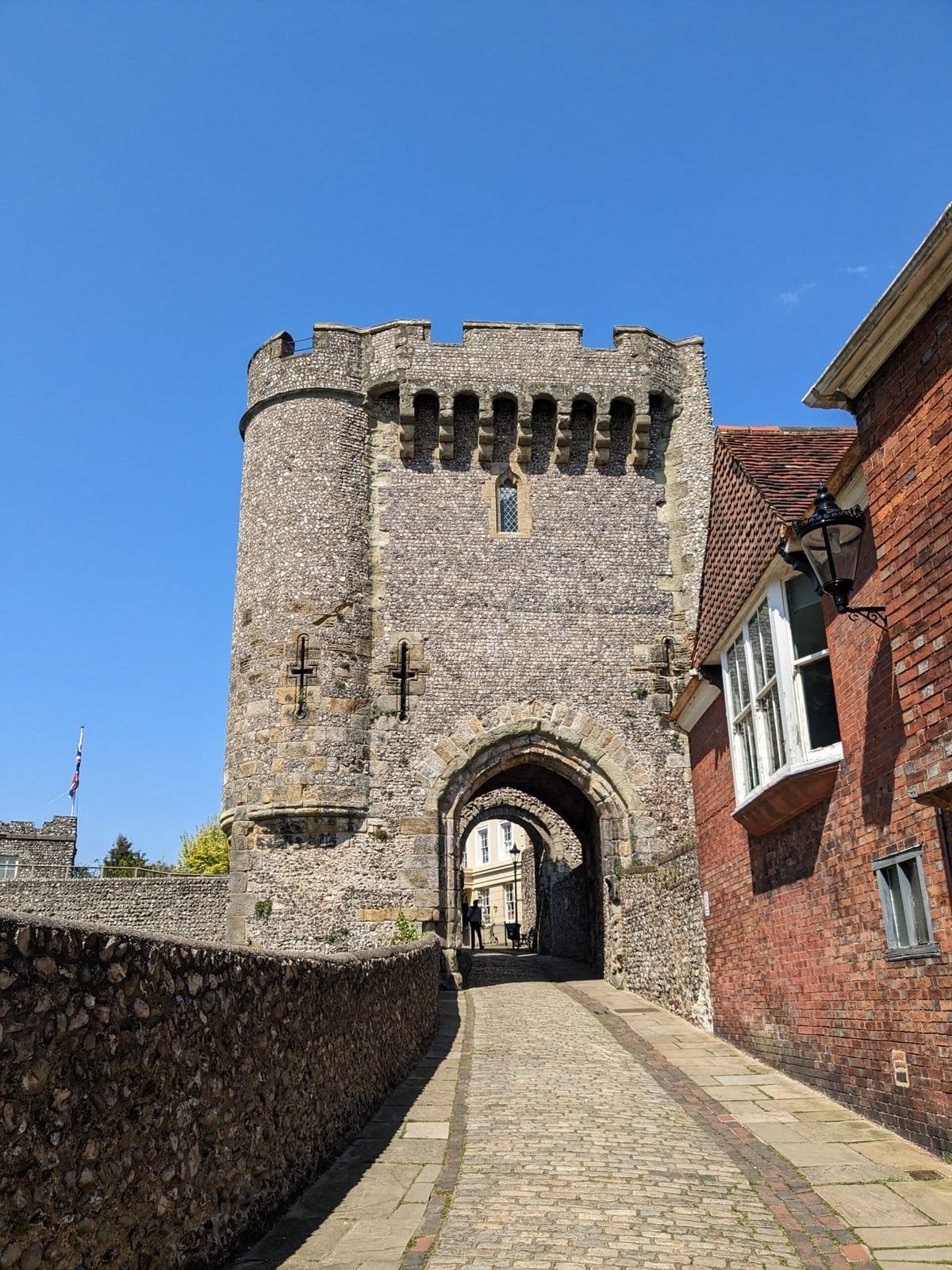 Day Trip to Lewes Castle: How to Get from London to Lewes