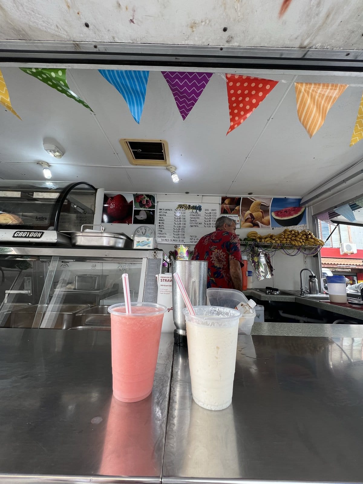 Flavours of Paradise: Must-Try Traditional Food in Curacao!