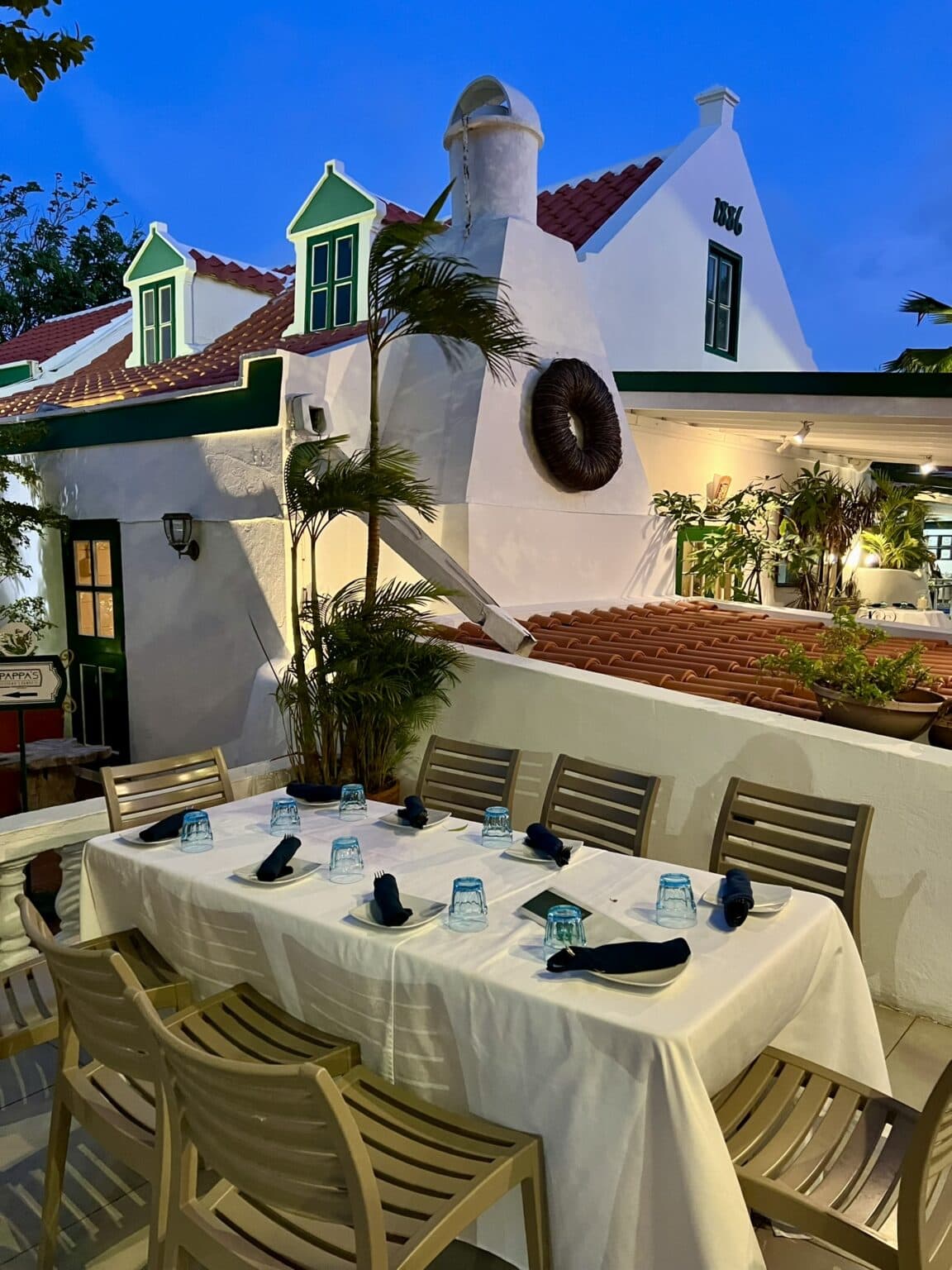 Aruba vs Curacao - Which Caribbean Island is Right For You?