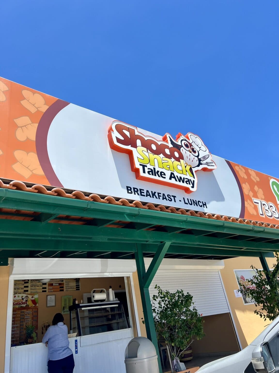 Where to Find the Best Pastechi in Aruba